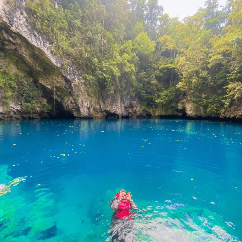 Pesona dan Legenda Danau Biru Kolaka - Travels ID