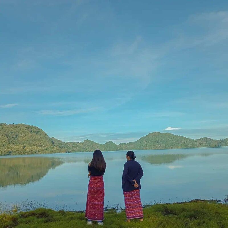 Danau Sano Nggoang Danau Terluas Dan Terdalam Yang Membara Di Nusa ...