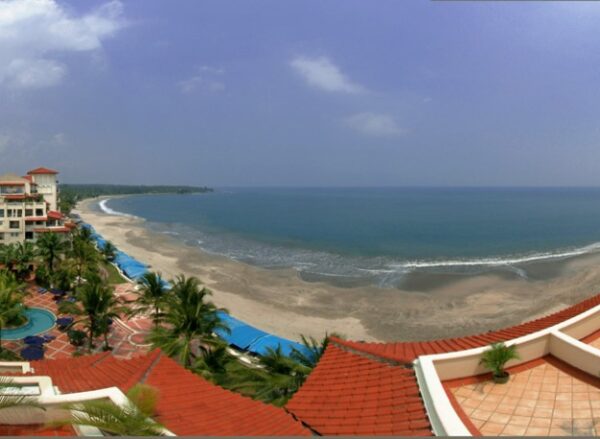 Pantai Anyer : Info Permainan Air Seru, Tiket Masuk, Hotel dan Restoran ...